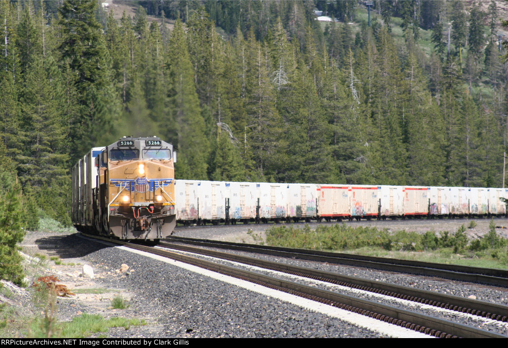 UP 5266 bringing westbound "ice cold express" through Norden.